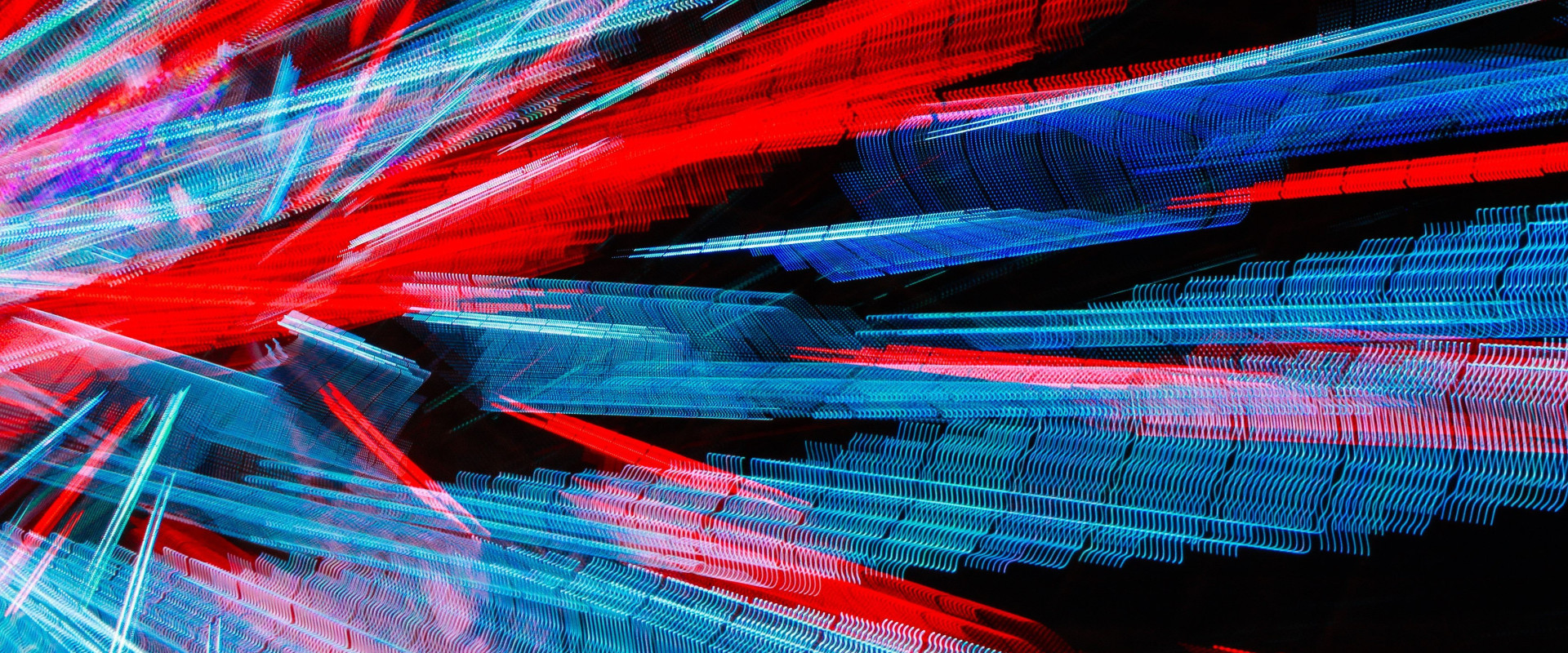 What are the characteristics of digital design?